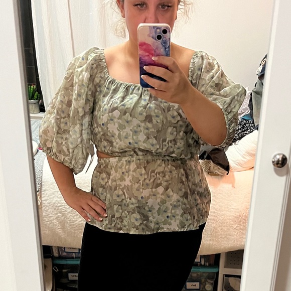 ARULA | Tops | Nwt Arula Floral Cut Out Blouse | Poshmark